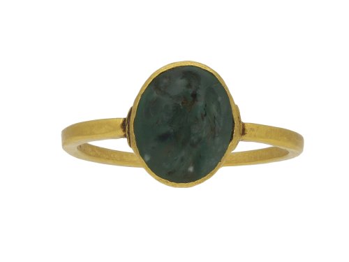 Ancient Roman signet ring engraved with Victo | Ref 25462